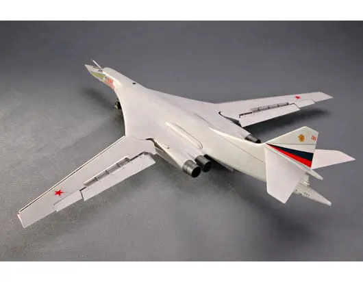 Trumpeter - 01620 - TU-160 "BLACKJACK" BOMBER - 1/72 Scale Model